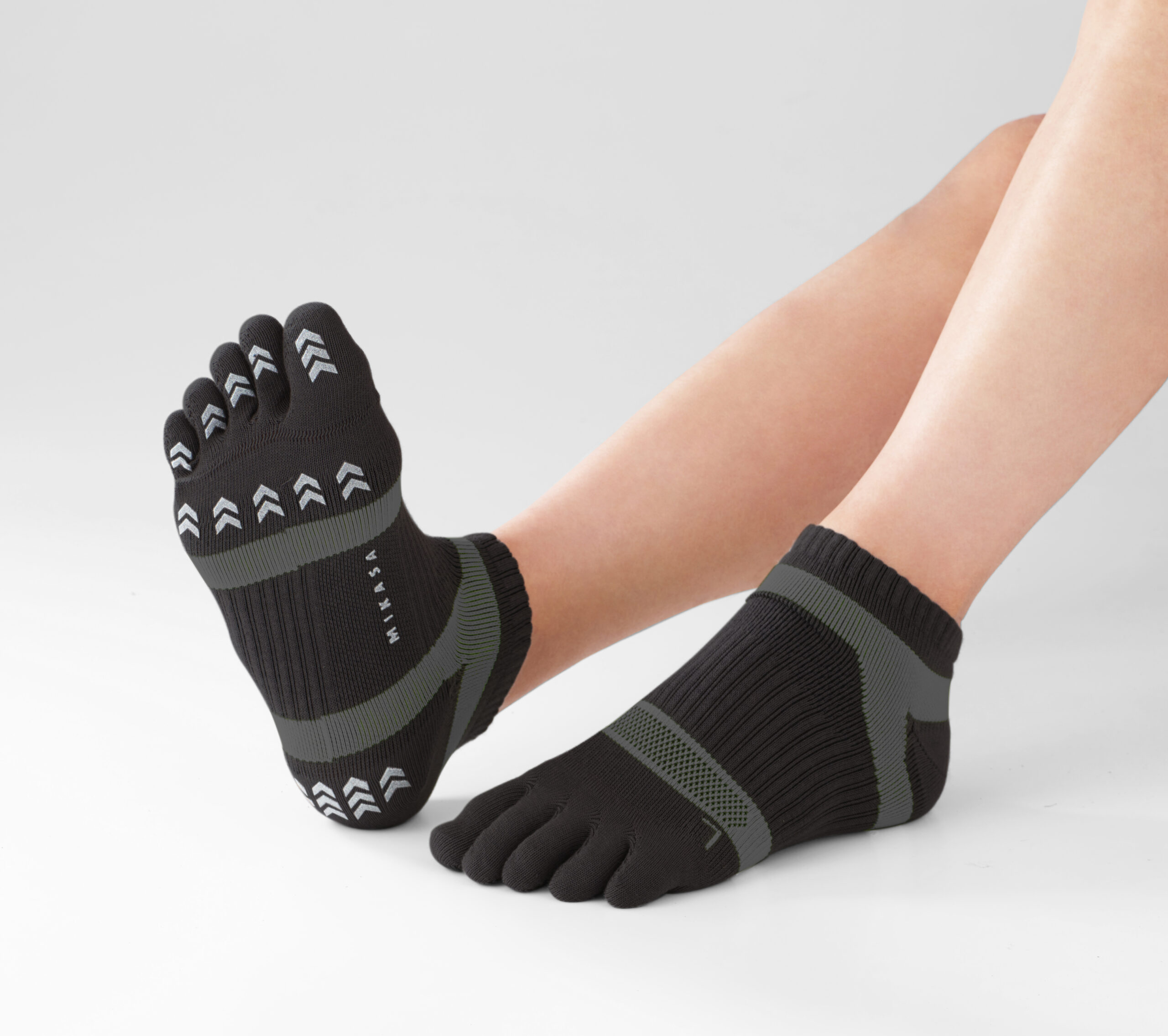 TOUGH RUNNER - MIKASA