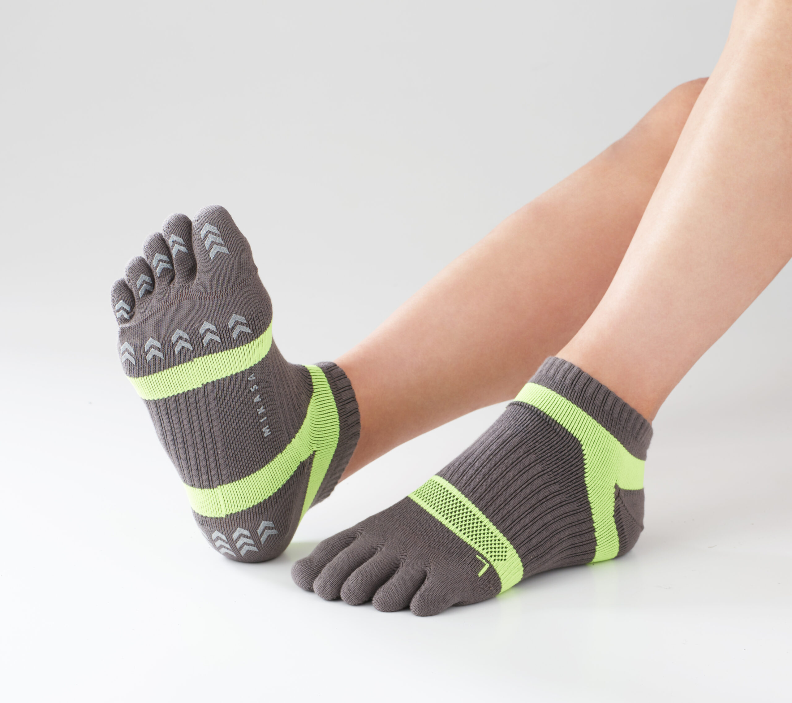 TOUGH RUNNER - MIKASA